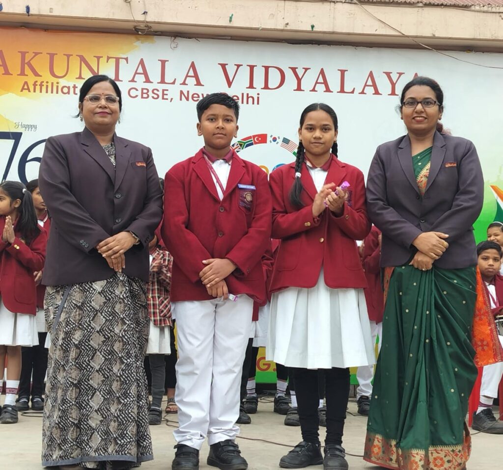 Vinayak Kumar Bhagat of class VIII and kanchanmala Sandey of class IX ...